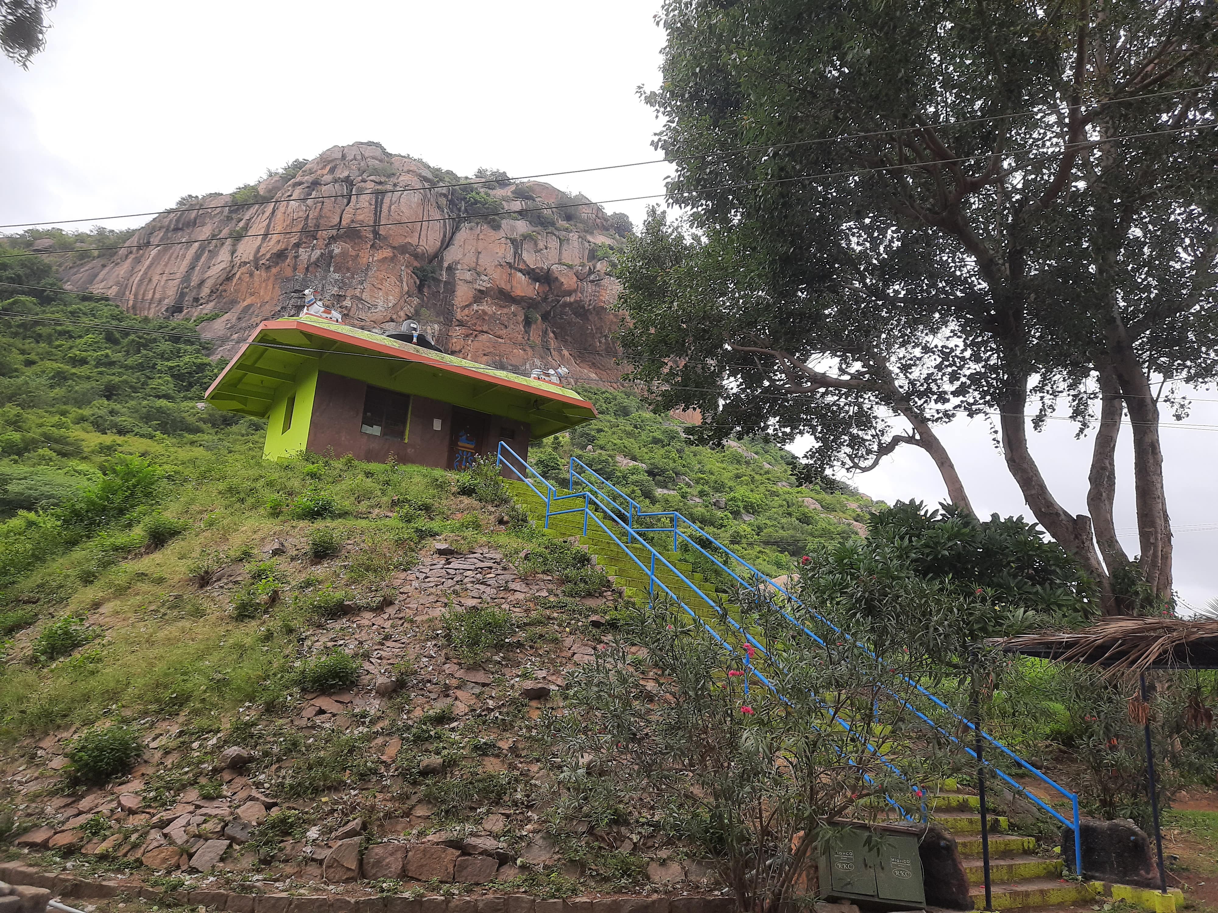 Day hike from Bengaluru- Acchalu betta | The Lost Lander
